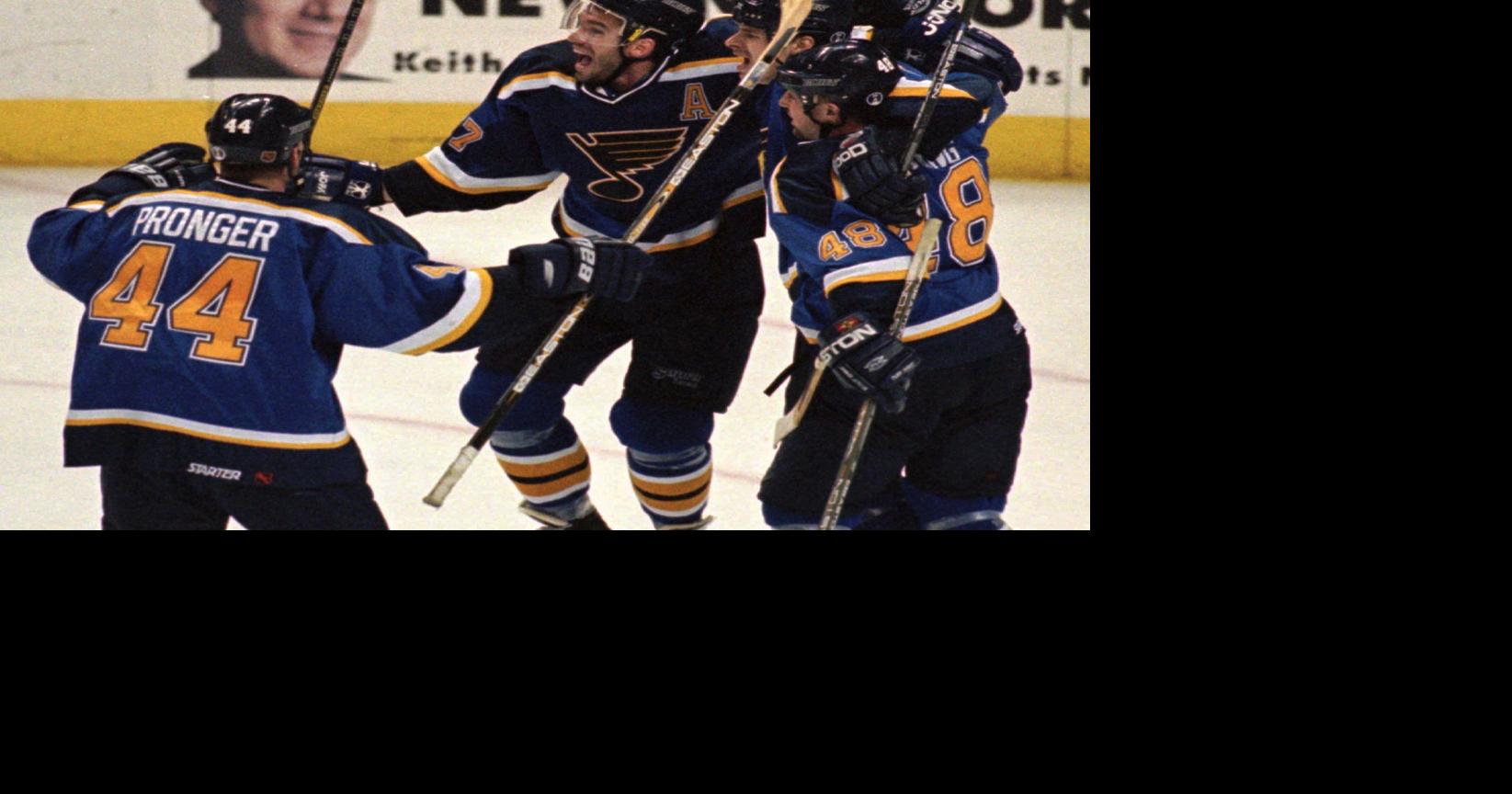 Blues celebrate two eras by honoring Hall of Famers Pierre Turgeon, Ken ...