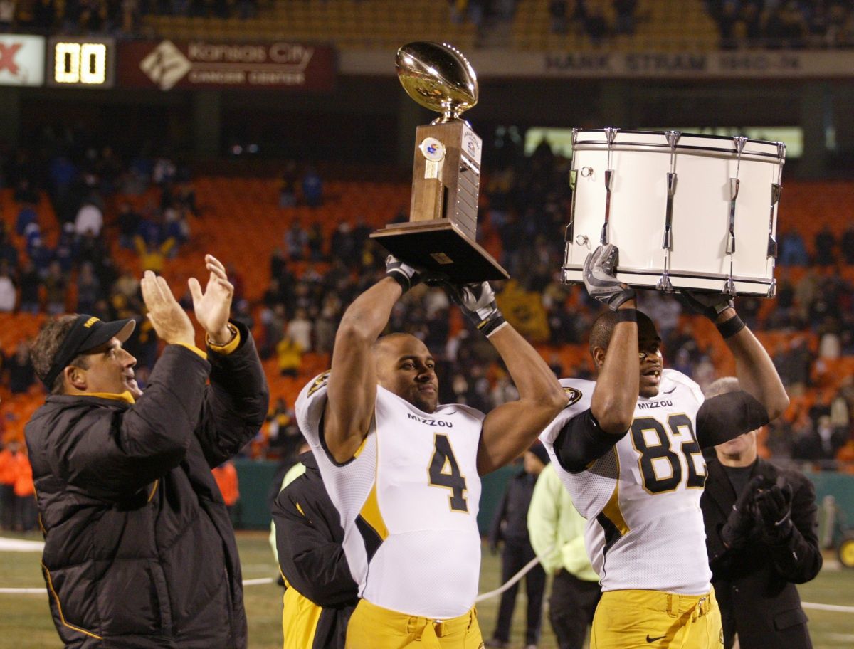 Mizzou and Kansas revive football Border War, starting in 2025