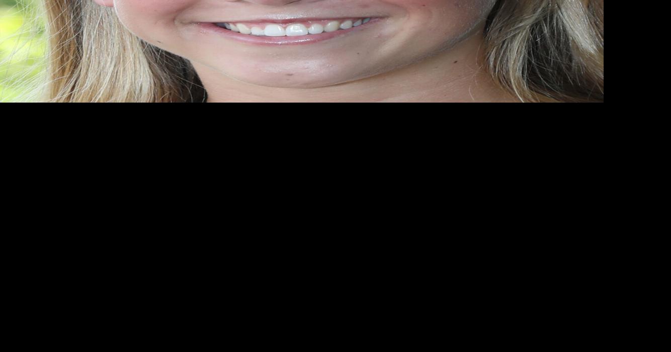 M: Grace Pottebaum, senior, John Burroughs