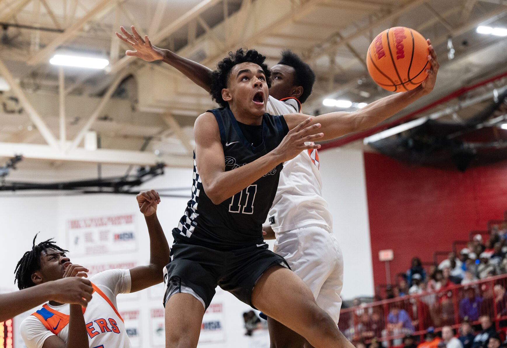 Highland Shootout: Principia 88, East St. Louis 54