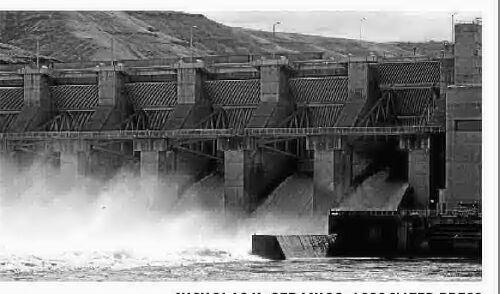 Feds weigh Snake River dam breaches