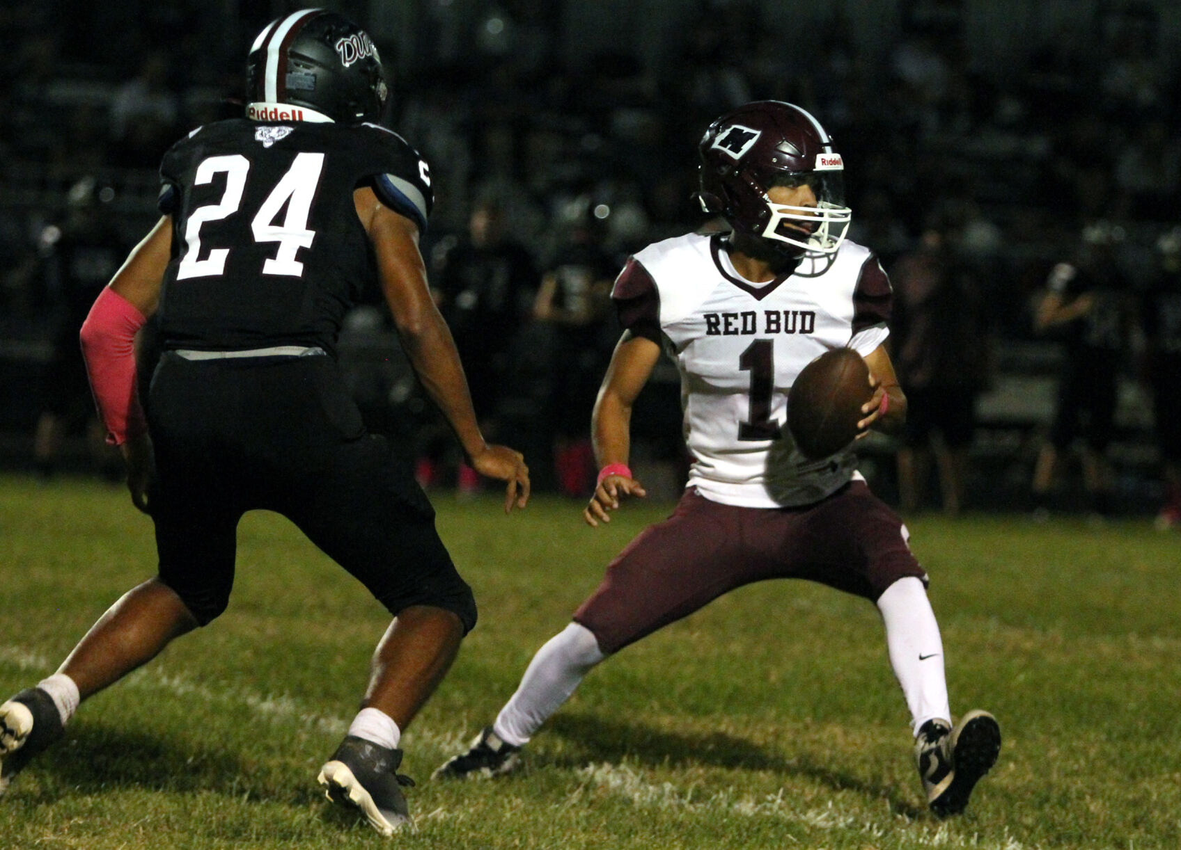 Red Bud remains unbeaten in conference play by edging Dupo in thriller