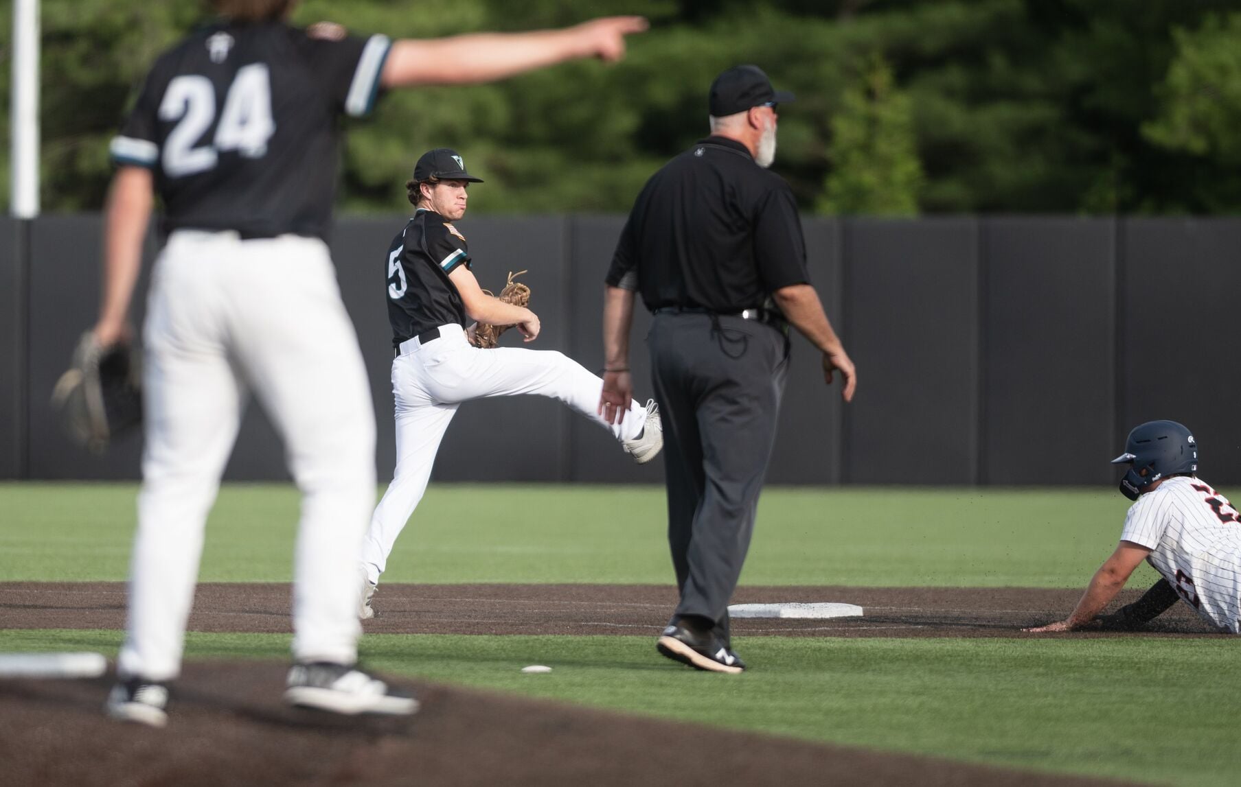 Class 2 baseball sectional: Veritas Christian Academy 4, Chaffee 0