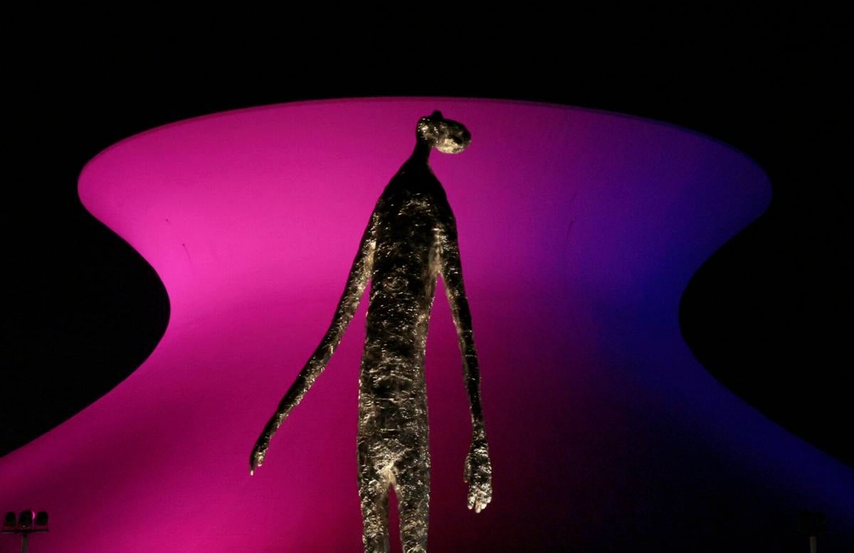 Top 10 things to do in St. Louis this week: Jason Aldean, ‘Evita,’ Wiz ...