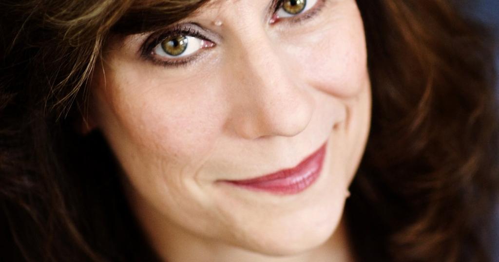 Lizz Winstead