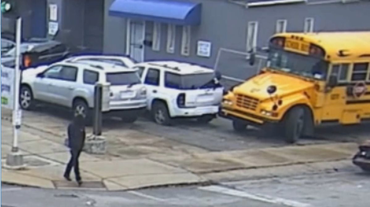 Police release surveillance video of suspect in St. Louis homicide Police release surveillance video of suspect in St. Louis homicide