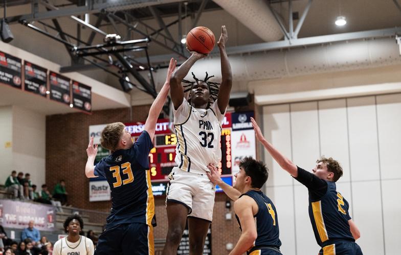 'He does all the little things.' Ron Henry provides backbone in 4 ...