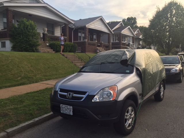 Vandals shatter dozens of car windows in St. Louis with pellet gun shots