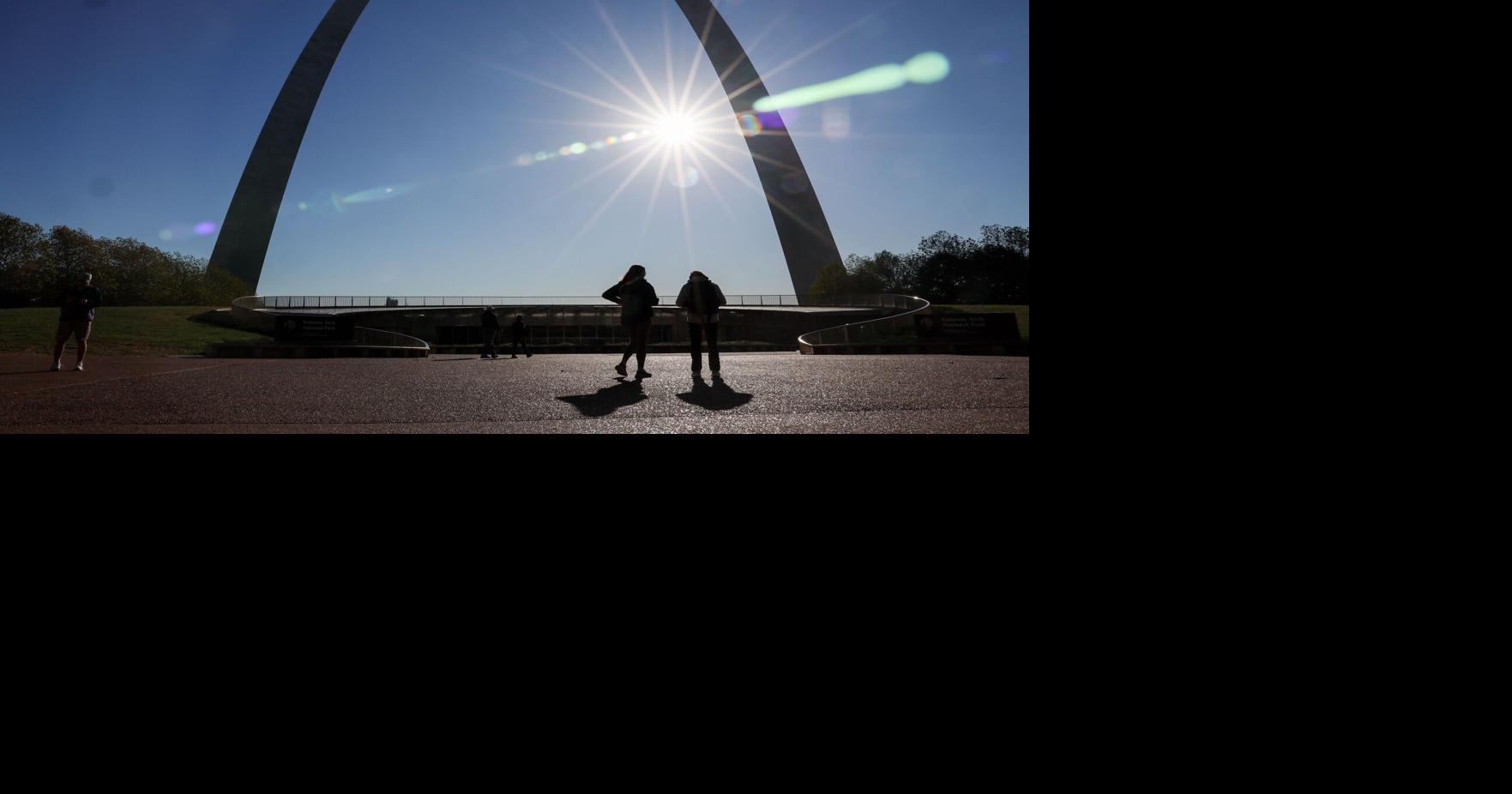 Arch in St. Louis to reopen on weekends as donors step in