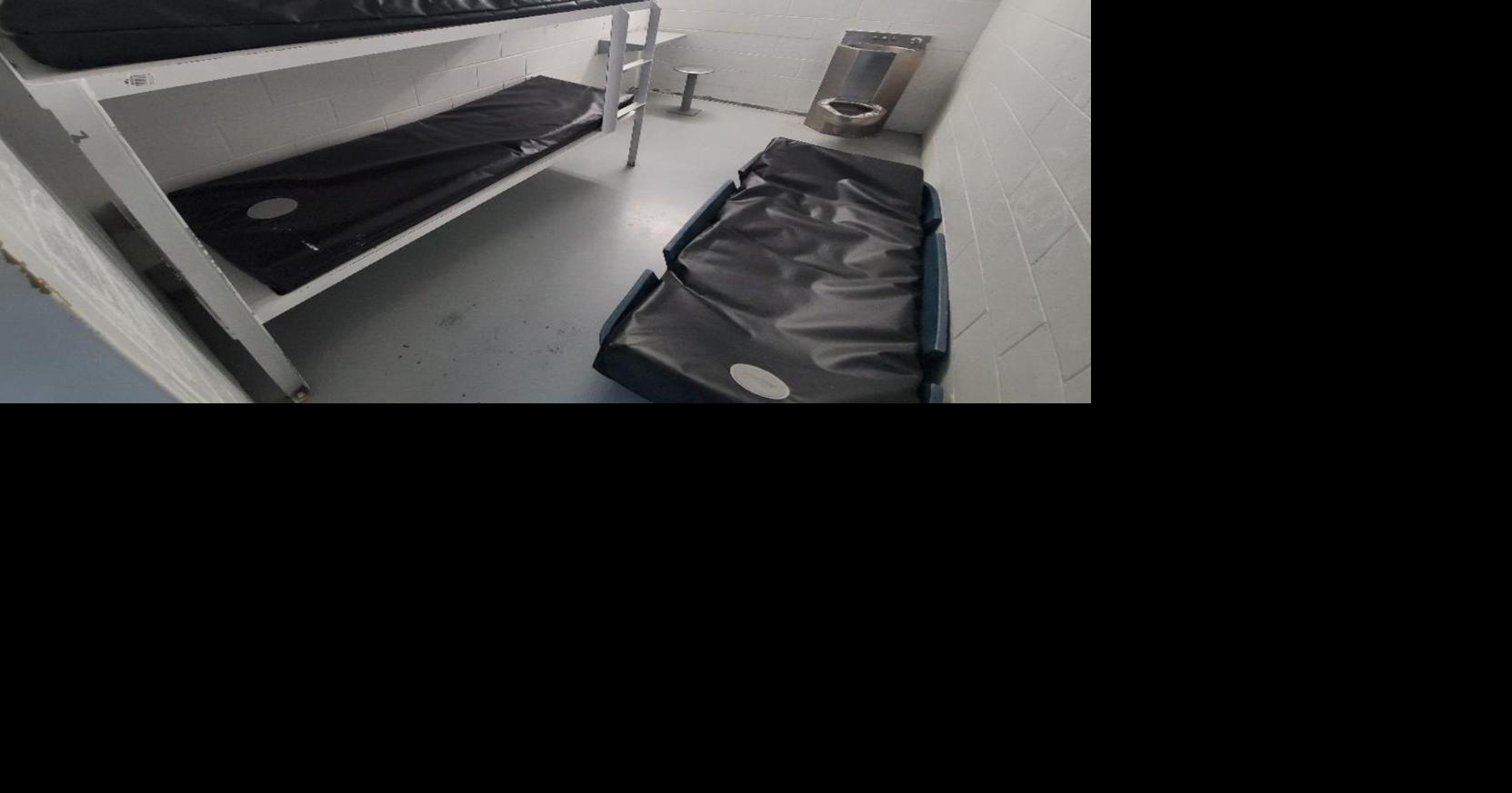 St. Louis jail inmates again refuse to return to cells