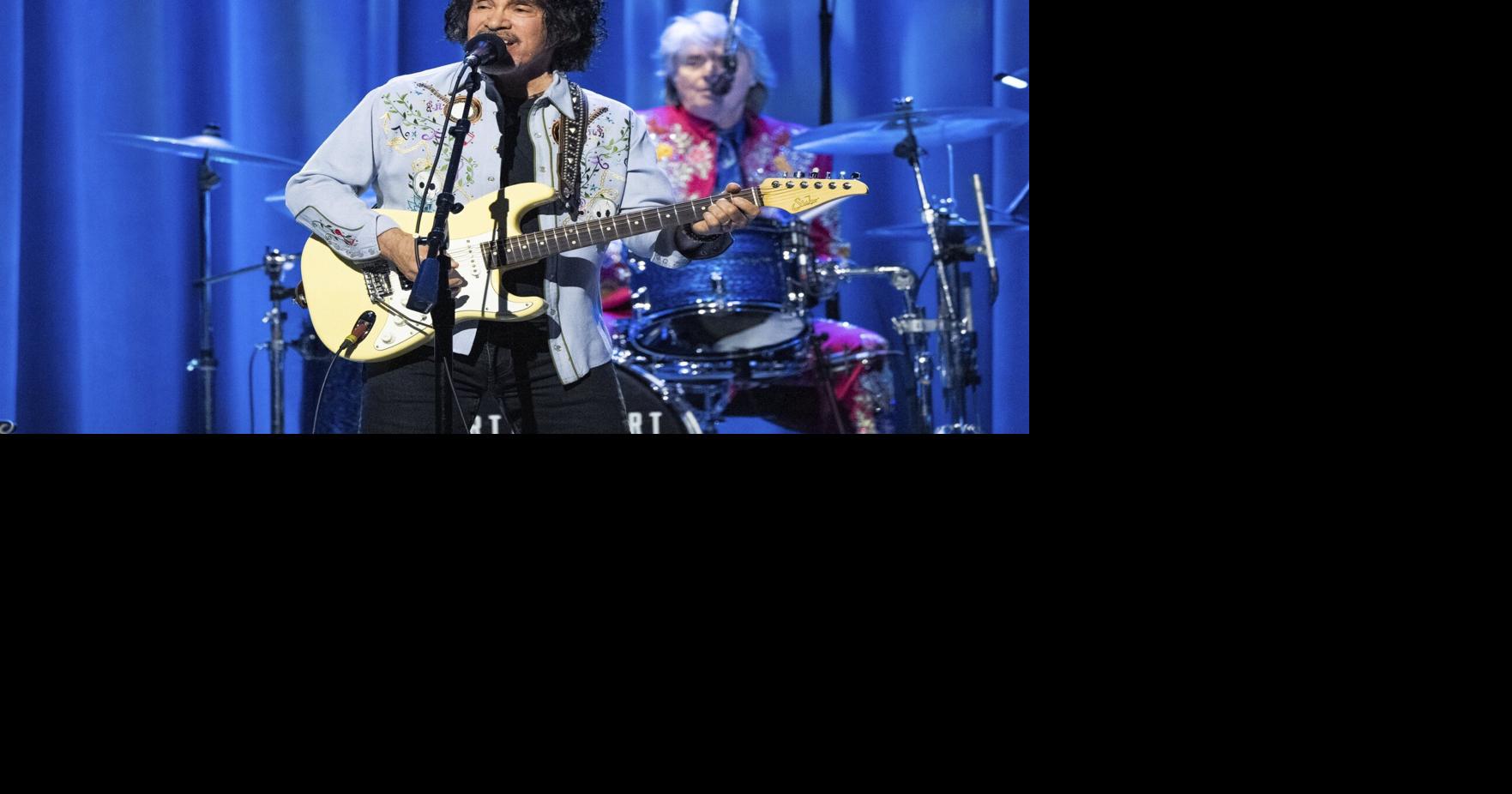 John Oates is showing his true colors at City Winery concert