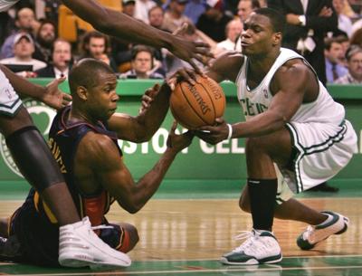 Calbert Cheaney joins SLU as assistant coach