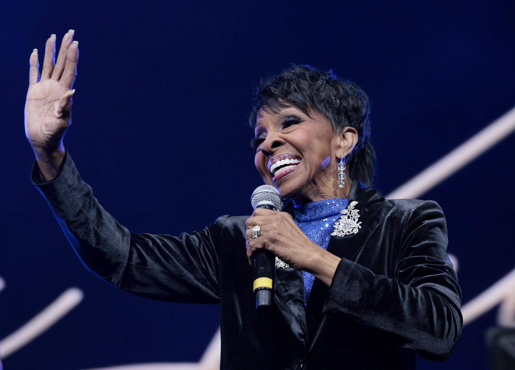 St. Louis 'Queens Tour' stop plagued with problems