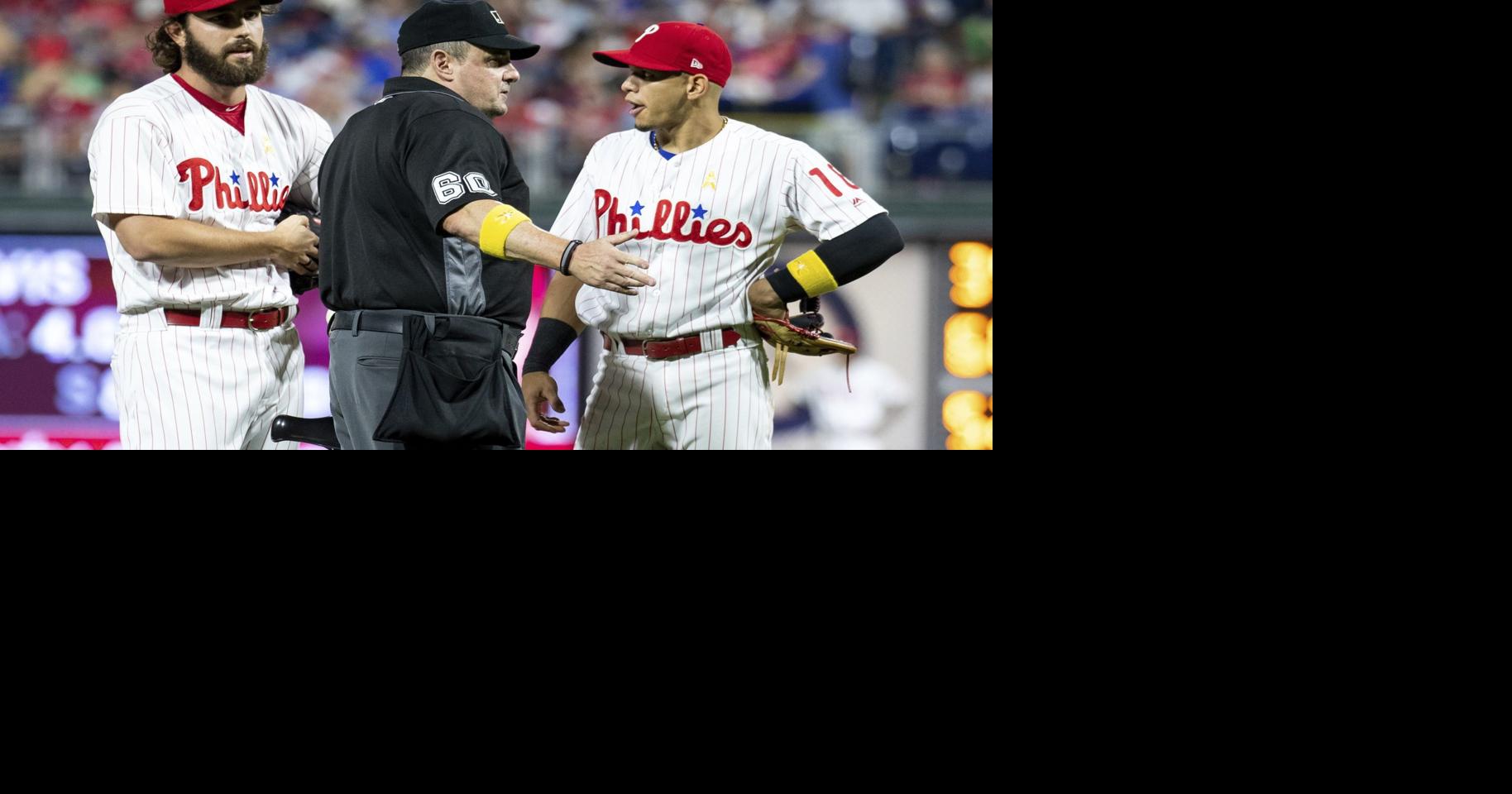 MLB notes: Baseball says pitchers can use 'cheat sheets'