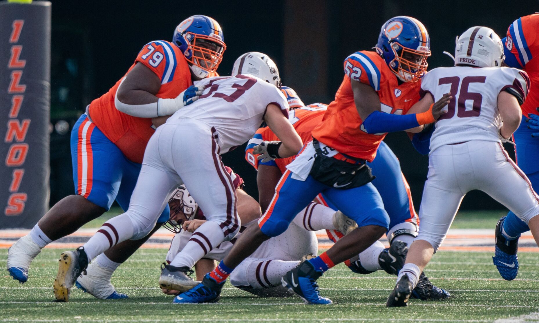 East St. Louis scores 57 unanswered points to win 10th state championship