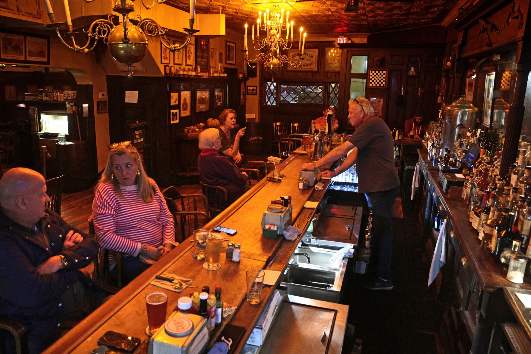 Photos: Some restaurant owners are honest with customers about ...