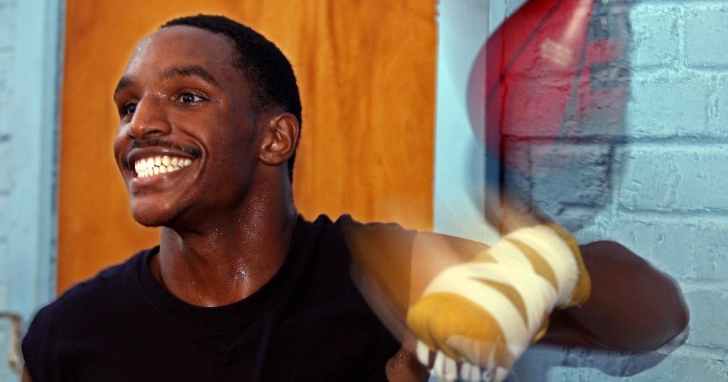 Alexander camp plans on aggressive start in fight with Kotelnik