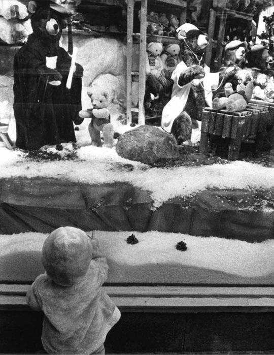 Remembering St Louis Department Store Holiday Windows