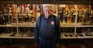 Paul Fultz dies; beloved coach paid $1.5 million to fund his teams