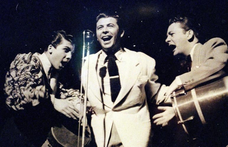 Bandleader/singer Carlos 'Buddy' Moreno dies at 103