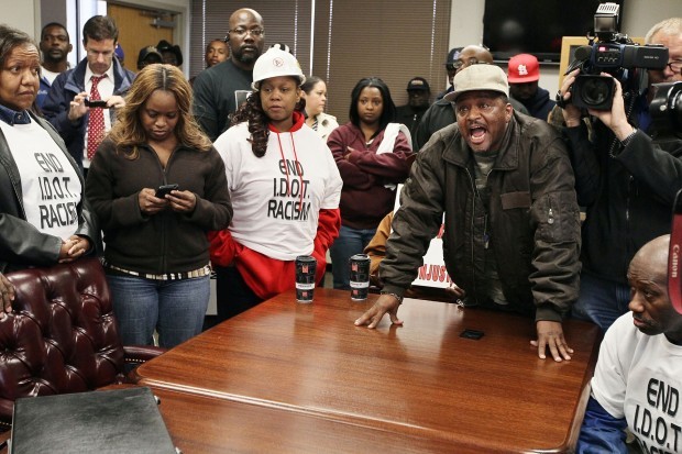 Illinois hasn't hired enough minorities for new Mississippi River ...