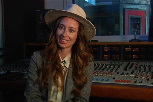 Singer-songwriter Lera Lynn breaks out from 'True Detective'