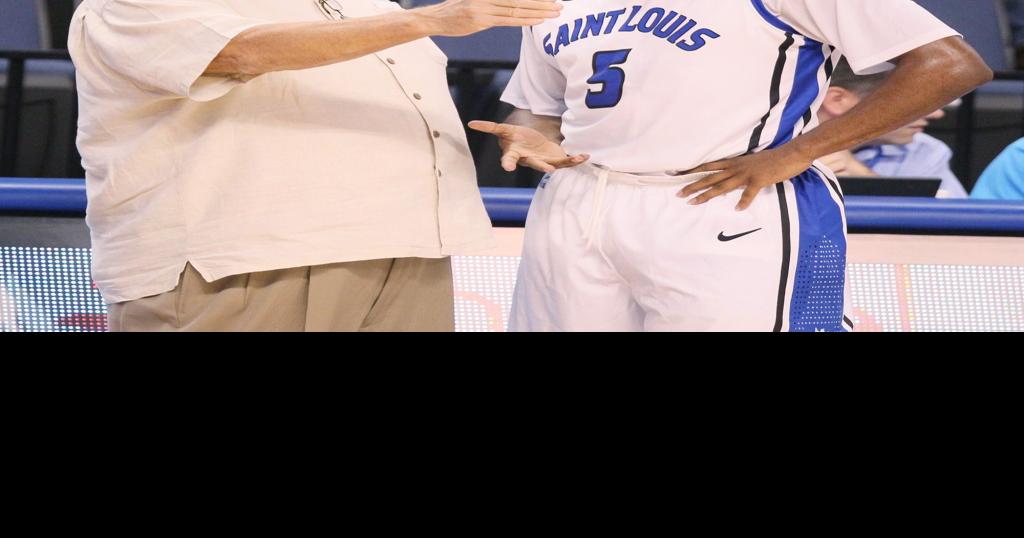 SLU defense dominates in win