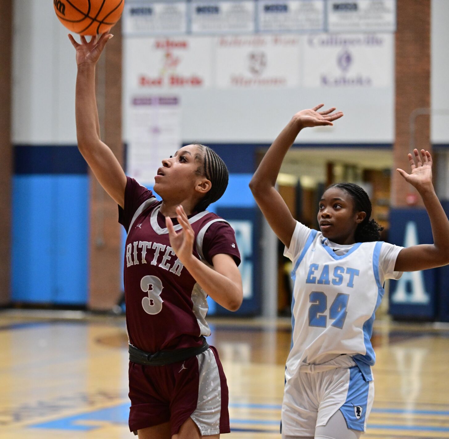 Belleville East uses up-tempo attack to down Cardinal Ritter in battle ...