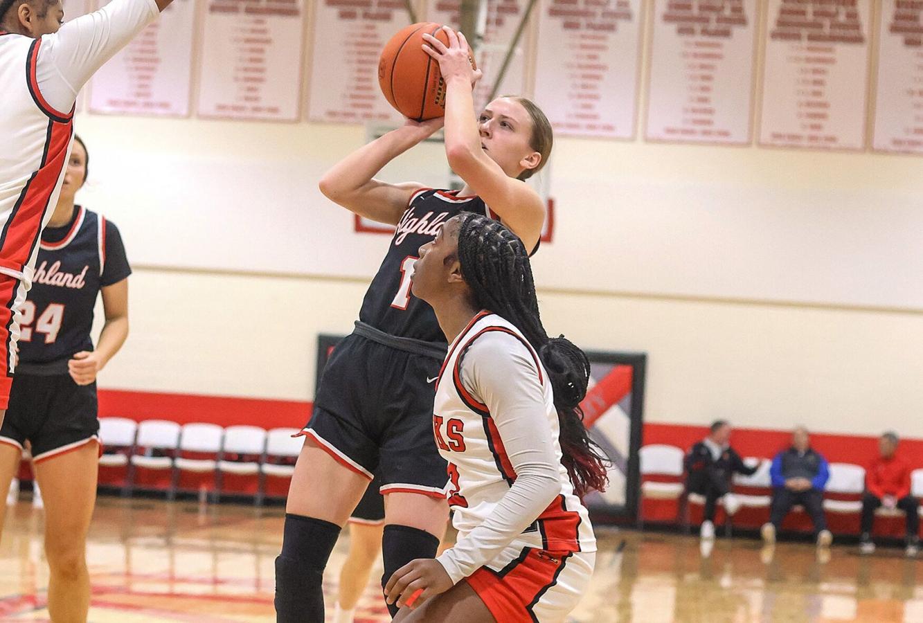 Visitation Christmas Tournament, first round: Lift for Life 53, Highland 46