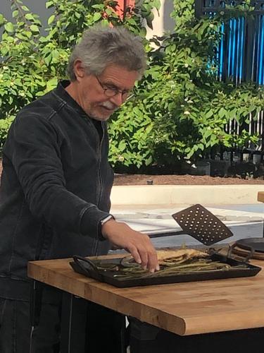 Grill guru Steve Raichlen's STL shows start next week