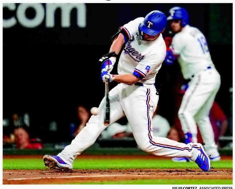 Seager sends Rangers to ALCS