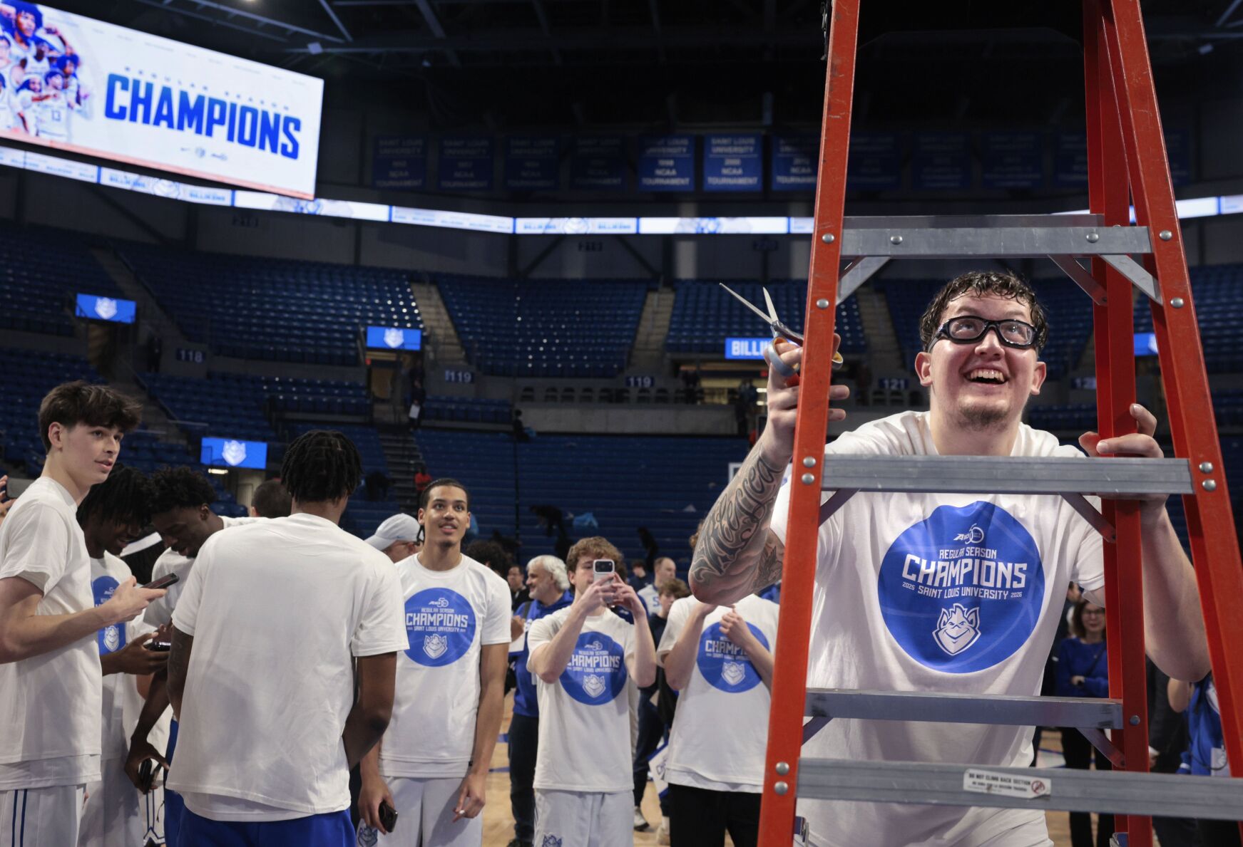 Watch SLU cut the nets and hear what Josh Schertz, Robbie Avila said ...