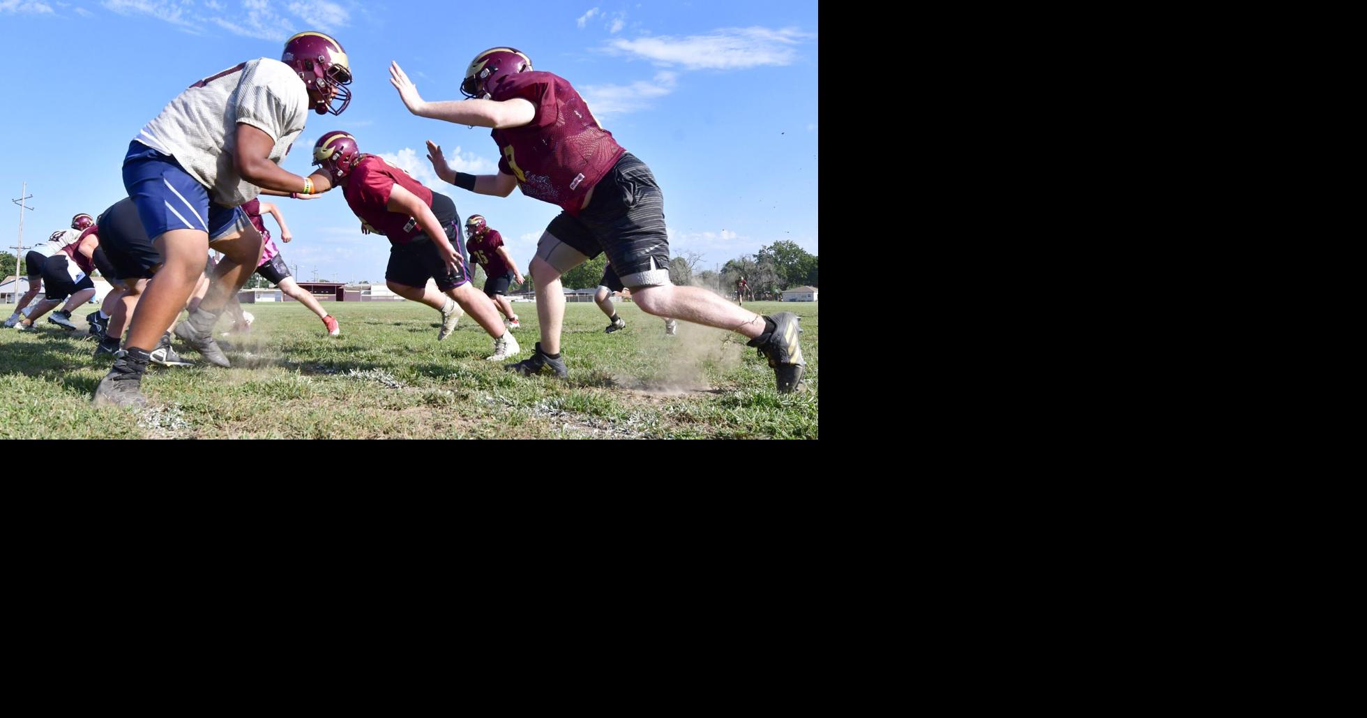 Football spotlight: Wood River rolls into Breese Central 4-0 for first ...