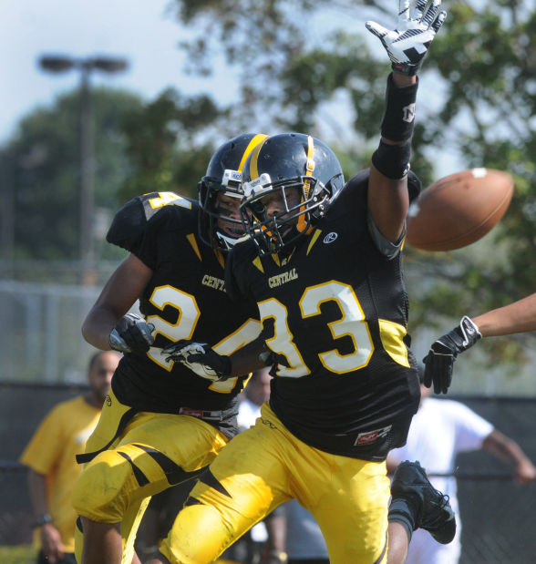 Batt, Glass lead second-ranked Hazelwood Central past Ritenour | High ...