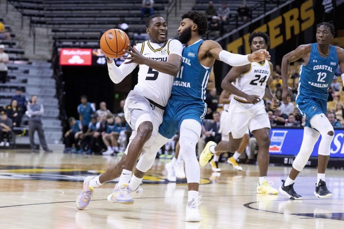Mizzou basketball embraces Dennis Gates' unselfish style with 27 ...