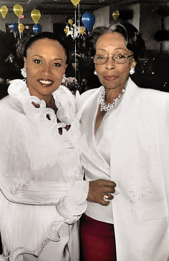 From Kinloch to 'Black-ish': Jenifer Lewis, 'The Mother of Black ...