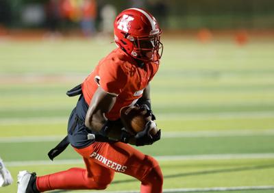 Kirkwood stuns CBC to win first district championship since 2016