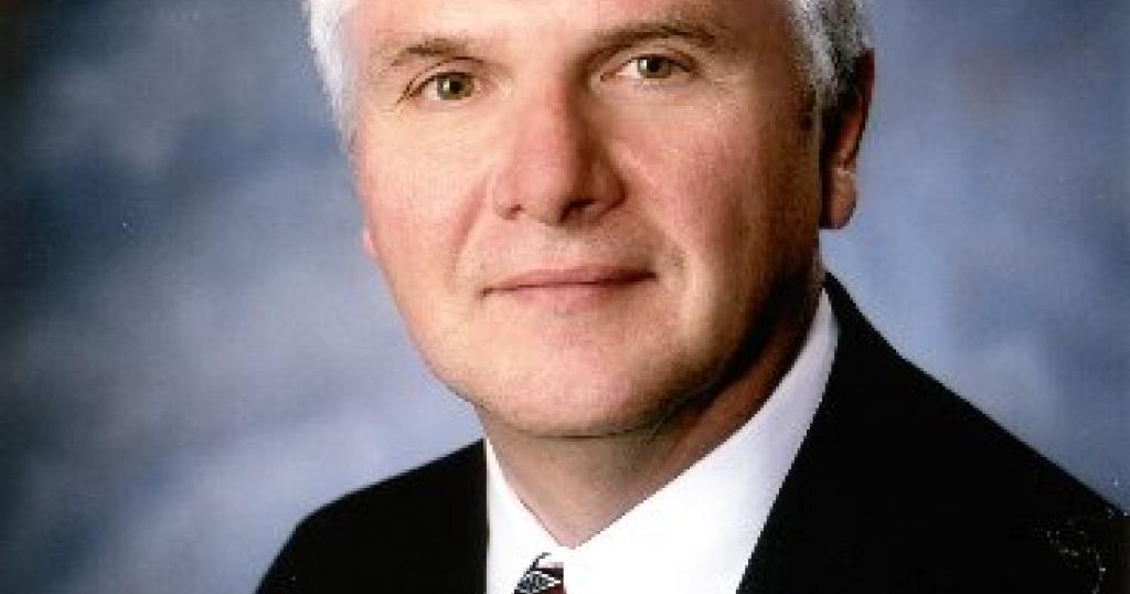 Pay jumps to $4.7 million for Ameren CEO