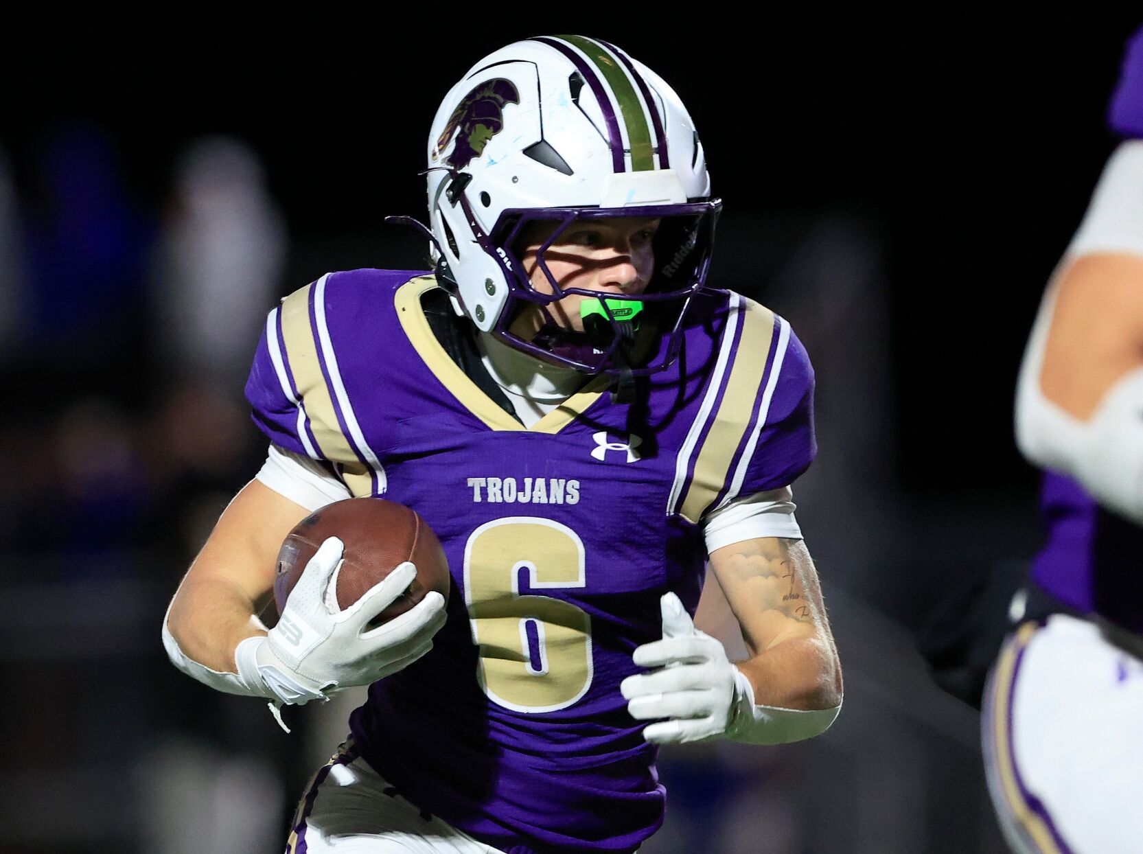 Chris Wenger scores four TDs as Troy knocks off rival Howell in ...