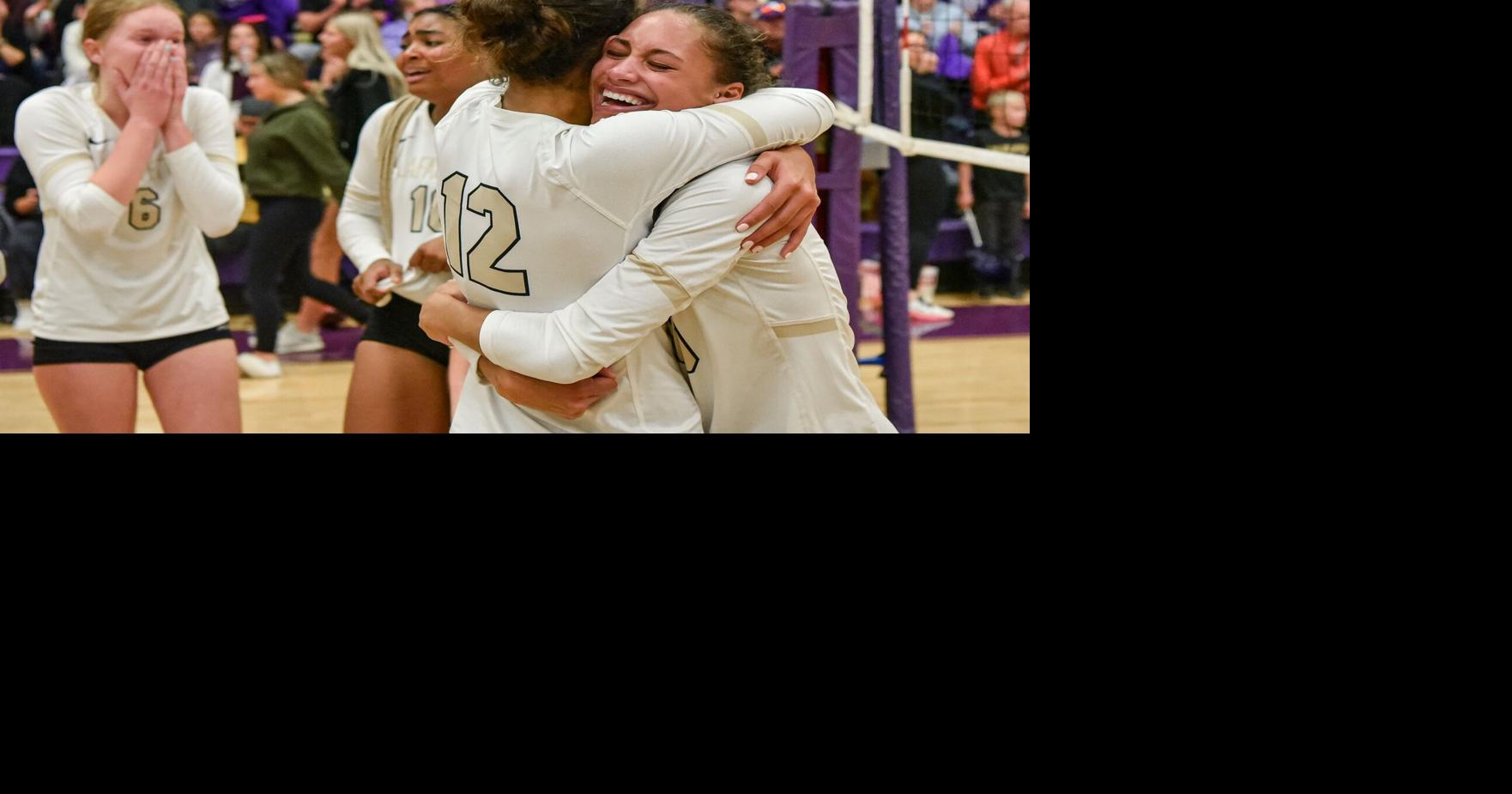 Lafayette rallies past Eureka to claim 16th district crown