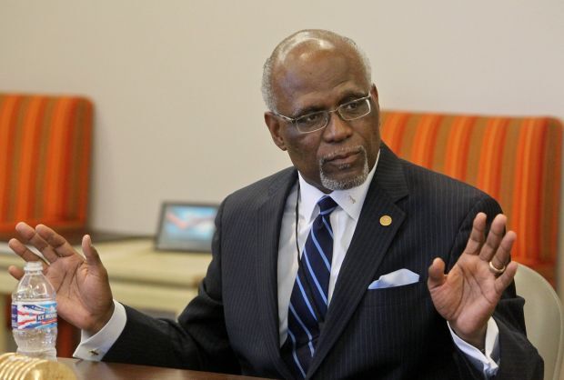 Charlie Dooley to be honored by Hispanic group