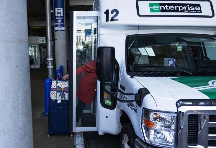 Car-share use of St. Louis airport garage stirs objections