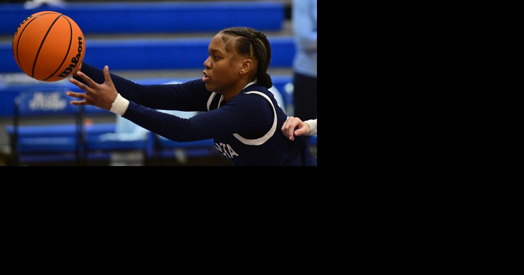 Nya Walker’s key 3-pointer helps Principia finish off victory against ...