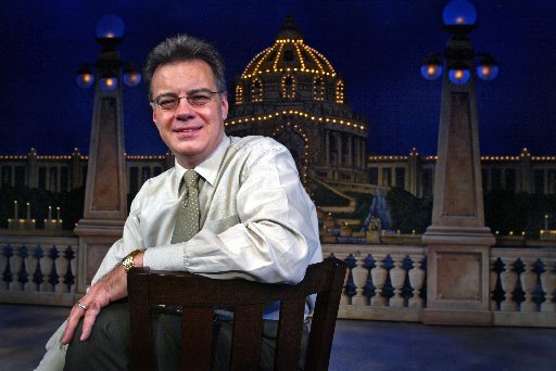 Stages' Jack Lane wishes on a star(catcher) on Broadway