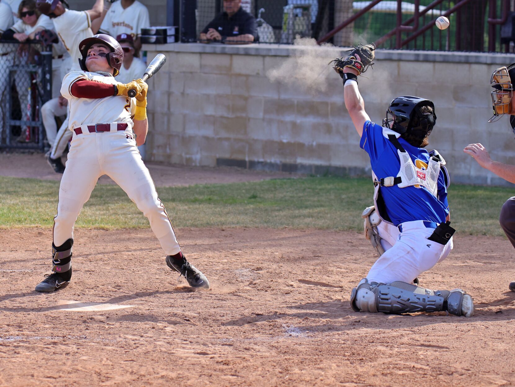 De Smet shakes off early deficit, beats Seckman to get back on winning ...