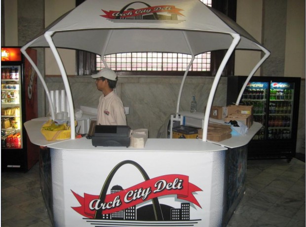 Yet another vendor takes a bite at running City Hall cafeteria