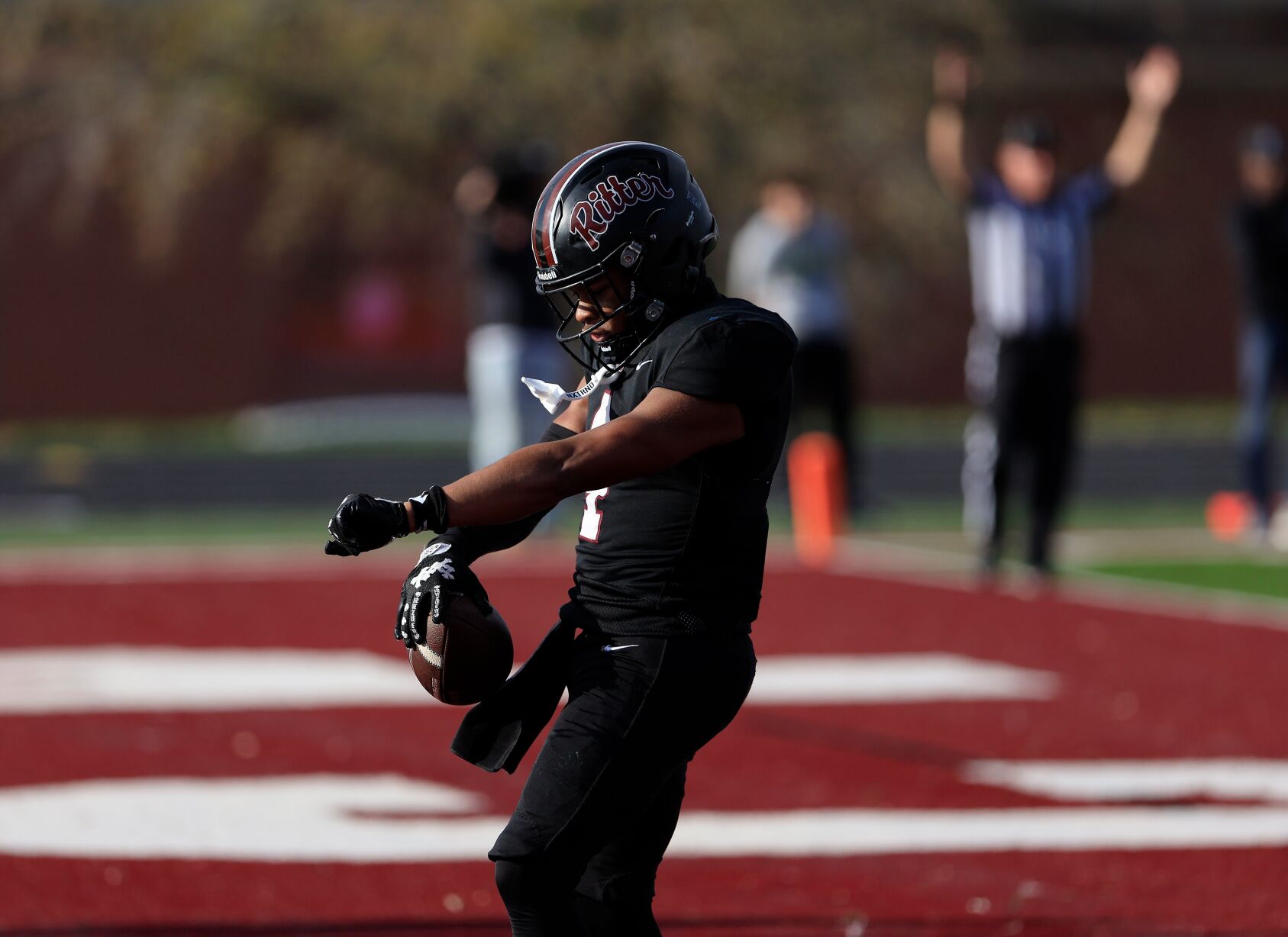 Manny Ellis, strong defense power Cardinal Ritter past Fort Zumwalt North