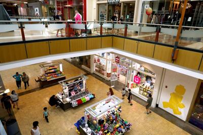 Fight at West County Center in Des Peres sparks evacuation after false ...