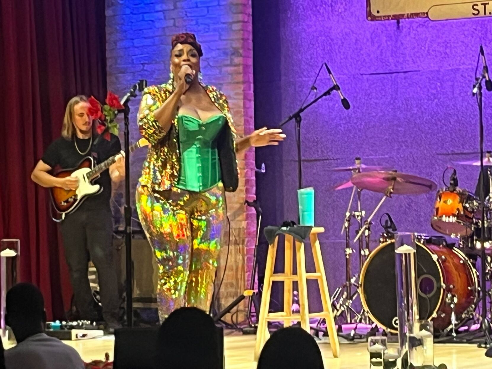 TLC pops up at Broadway Oyster Bar after Evolution Fest