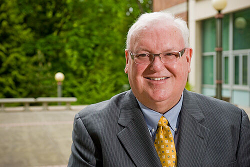 Nursing school at Barnes-Jewish wins top award